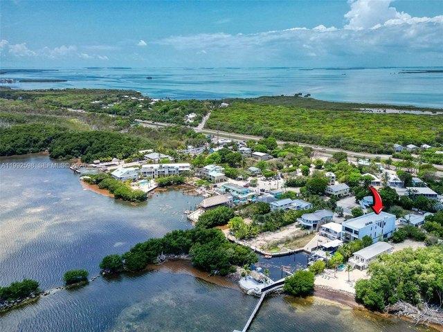 16 Seaside Ave, Key Largo, FL 33037