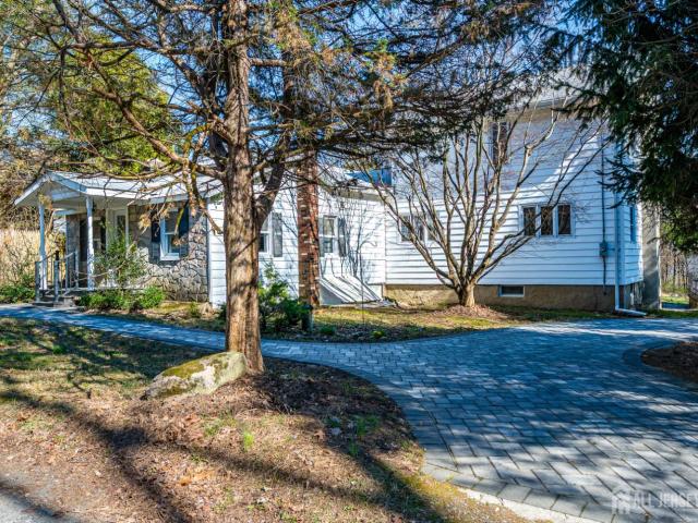 16 Skytop Road
