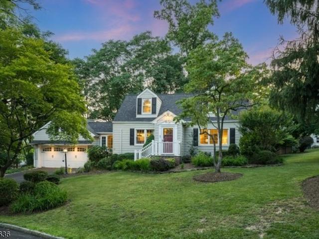16 Sherman Pl, Morristown, NJ 07960