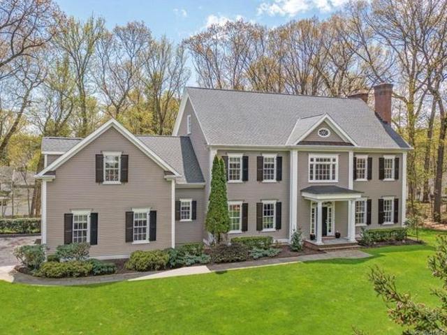 16 Silver Lakes Dr, Darien, CT 06820