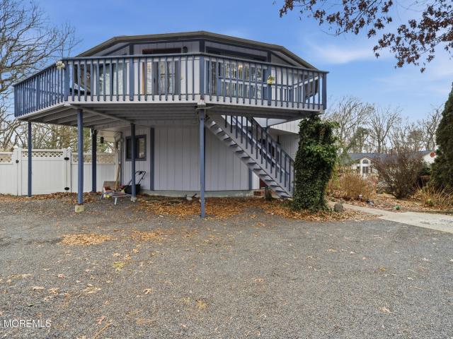 16 Snead Court