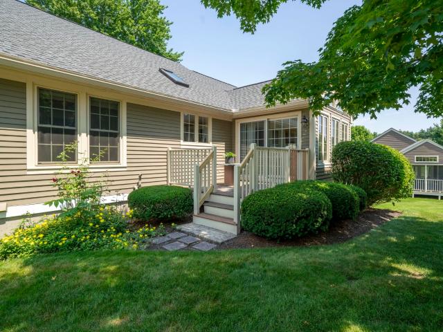 16 Spyglass point Circle