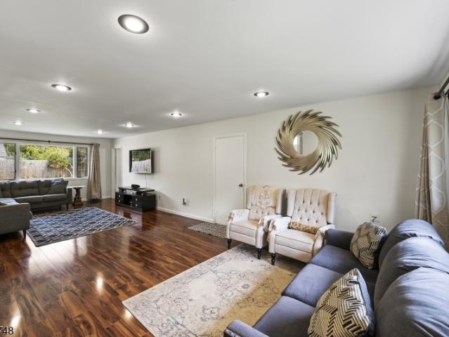 16 Stockton Rd