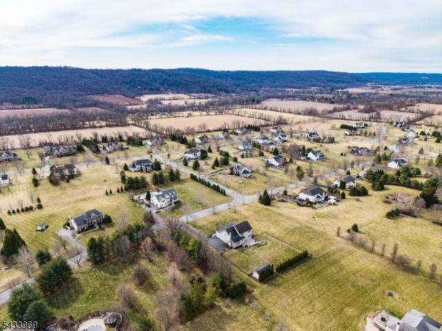 16 Steeplechase Lane