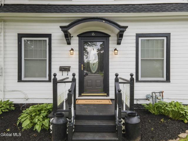 16 Summit Avenue