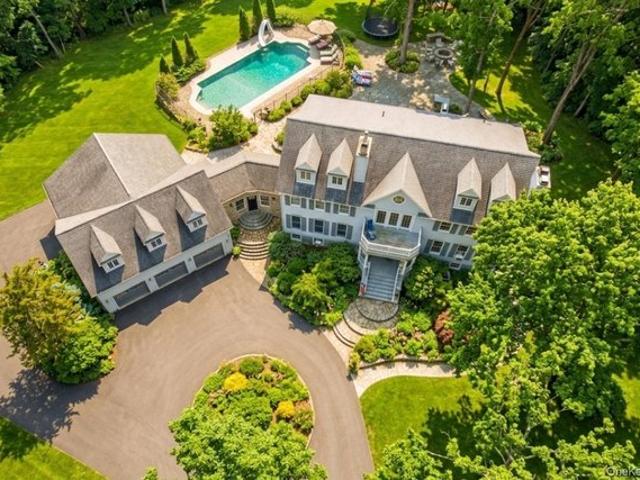 16 Sunset Ridge Rd, Monroe, NY 10950