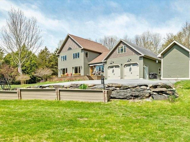 16 Sugarbush Rd, Milton, VT 05468