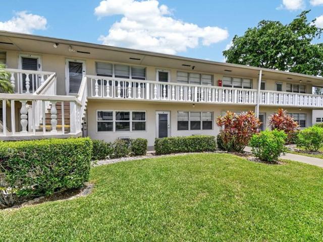 16 Sussex A, West Palm Beach, FL 33417