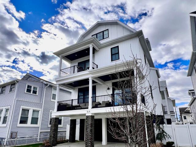 16A S Fredericksburg Ave