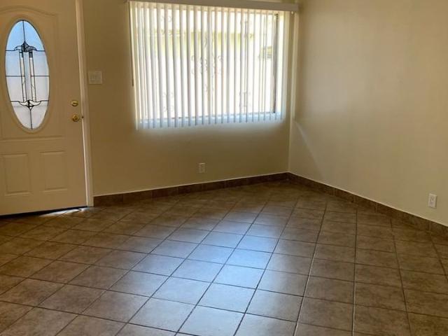 16FIGB 2 Bedroom Apartment for Rent at 7716 S Figueroa St, Los Angeles, CA 90003