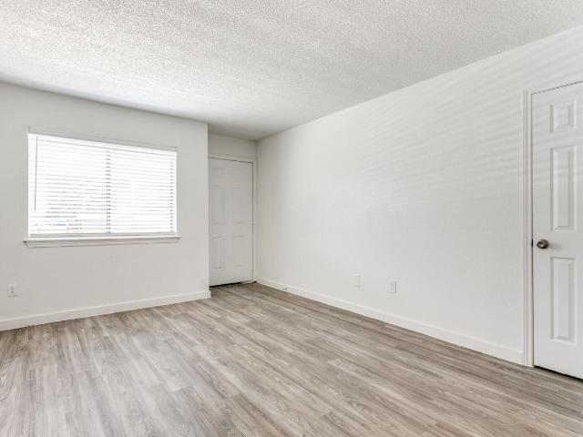 16Ten 1 Bedroom Apartment for Rent at 1610 E Mckinney St, Denton, TX 76209