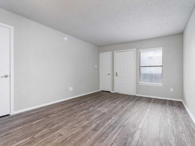 16Ten 2 Bedroom Apartment for Rent at 1610 E Mckinney St, Denton, TX 76209