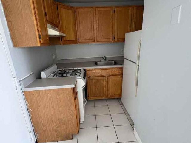 16th Garden LLC 1 Bedroom Apartment for Rent at 112 16th Ave, Paterson, NJ 07501 Eastside