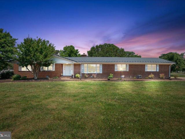 17041 Circle Lane