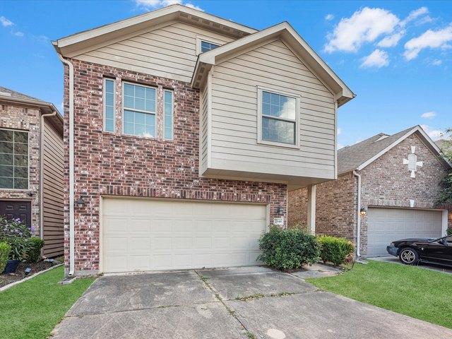 17046 Amarose Dr, Houston, TX 77090