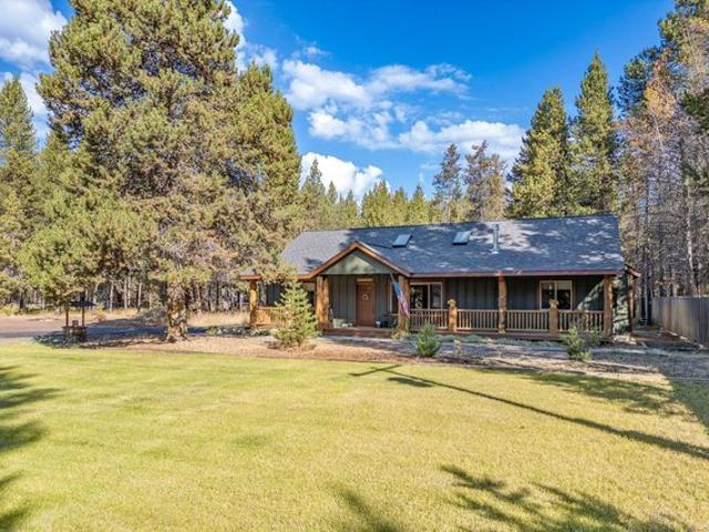 17048 Norwalk Rd, Bend, OR 97707