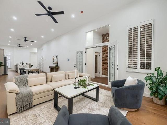 1704 Madison Ave, Baltimore, MD 21217