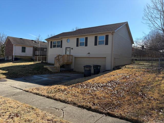 1704 Masters Lane