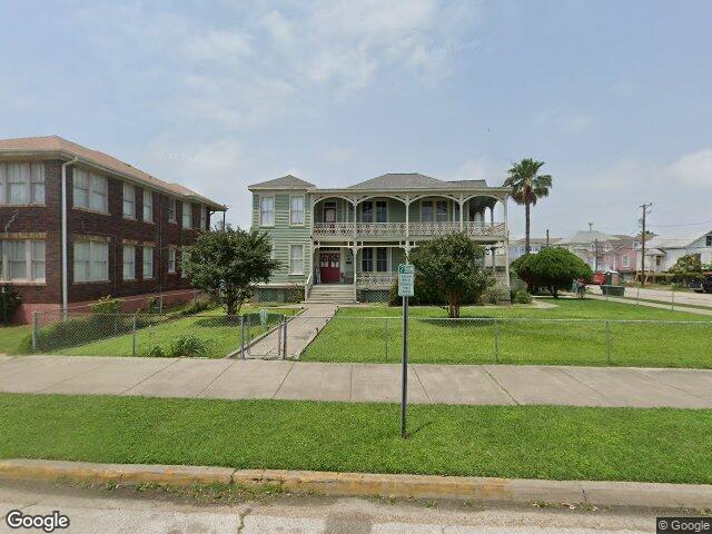 1704 Market St, Galveston, TX 77550