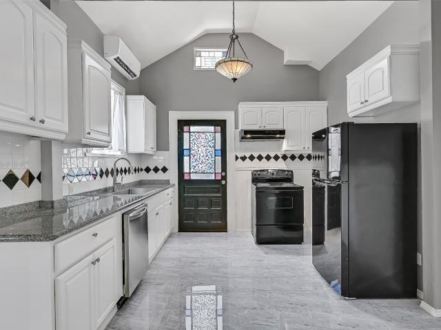 1704 Market Street