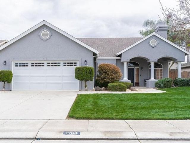 1704 Nutshell Ct, Hughson, CA 95326