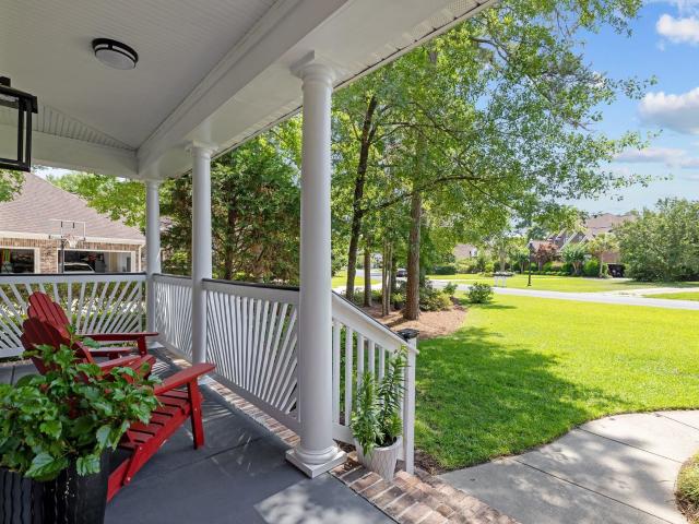 1704 N Highgrove Ct