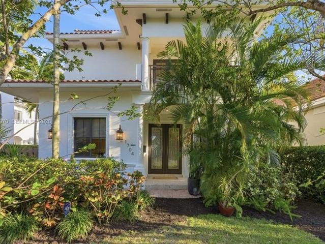 1704 NE 1st St, Fort Lauderdale, FL 33301