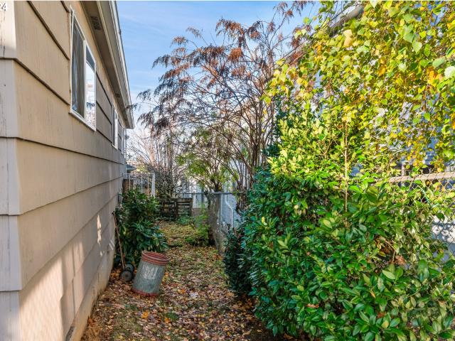 1704 NE 81st Ave, Portland, OR 97213 | MLS #153123