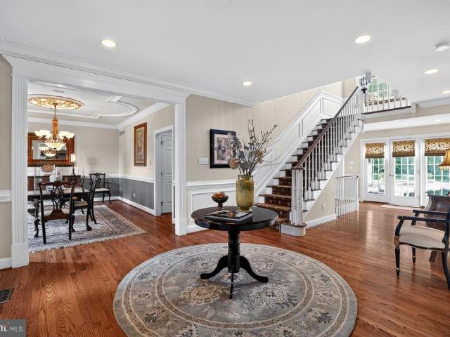 1704 Chantilly Lane