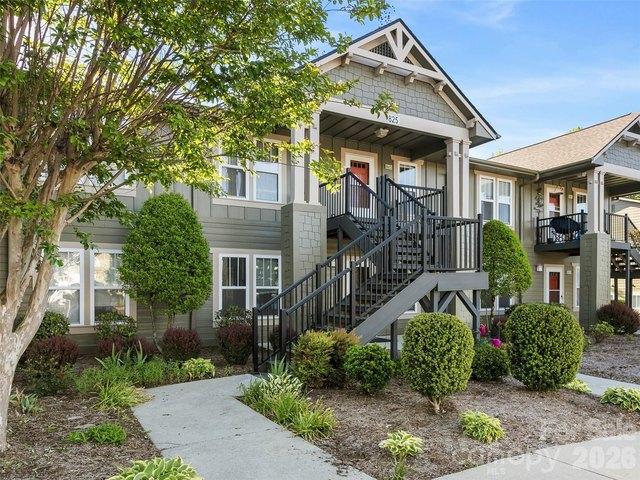 1704 Deermouse Way, Hendersonville, NC 28792