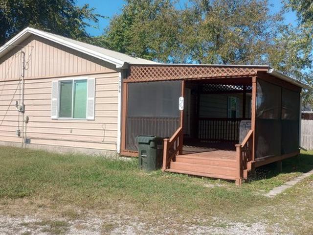 1704 E 7th St, Hopkinsville, KY 42240