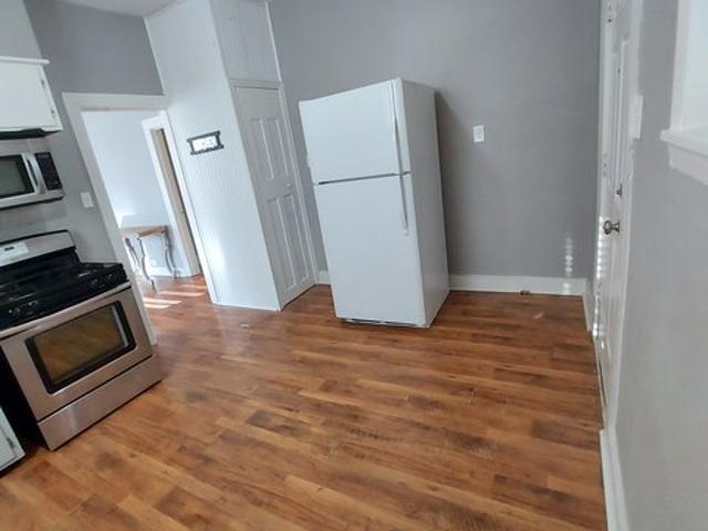 1704 E Chaffin St, Sherman, TX 75090