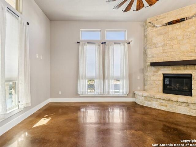 1704 Gruene Vineyard