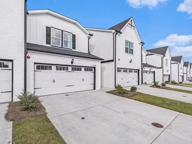 1704 Hyssop Blvd SE, Smyrna, GA 30126 MLS 7462972