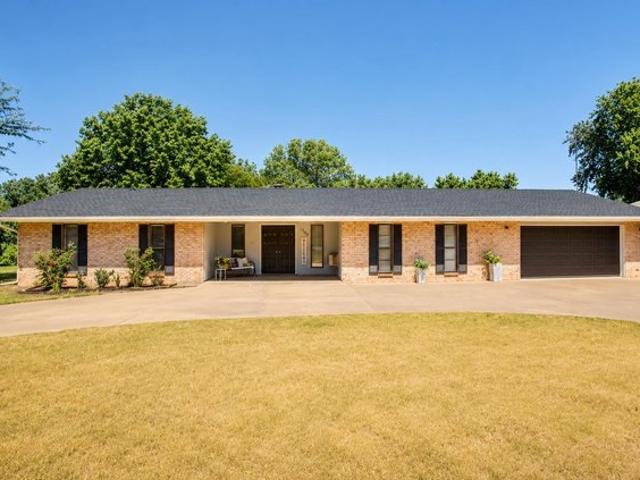 1704 Indian Dam Rd, Lahoma, OK 73754