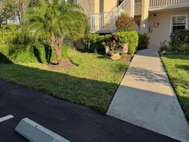 1704 Kings Lake Blvd Apt 201, Naples, FL 34112