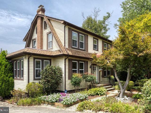 1704 Lincoln Drive