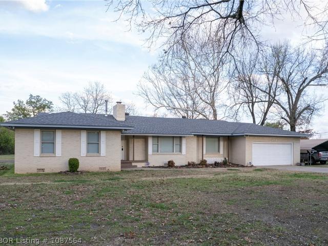 1704 Pleasant Valley Road