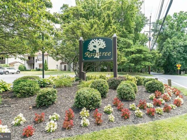 1704 Raintree Ln, Malvern, PA 19355