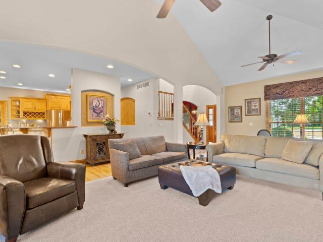 1704 River Lakes N Rd