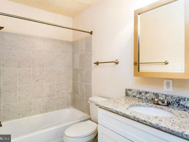 1704 Roberts Street # 6