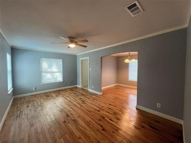 1704 S Polk St, Dallas, TX 75224 | MLS #21200 | Compass