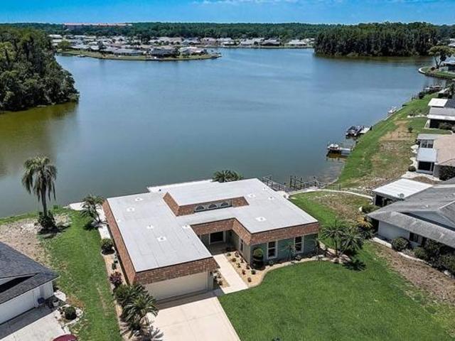 1704 Tahoe Dr, Sun City Center, FL 33573