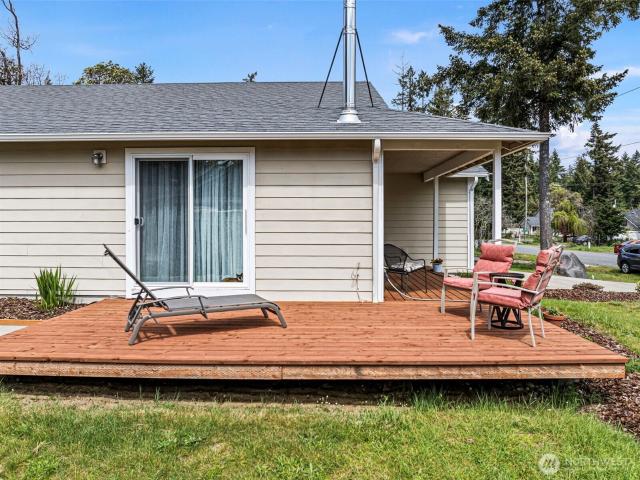 1704 th Avenue SW