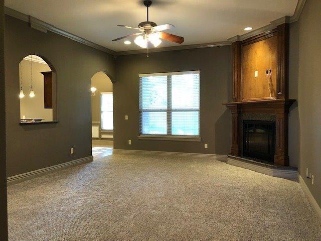 1704 W Kelley Drive