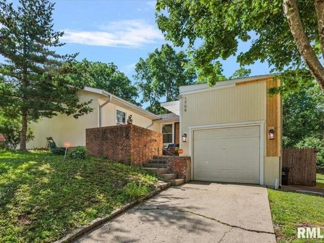 1704 W Jackson St, Springfield, IL 62704
