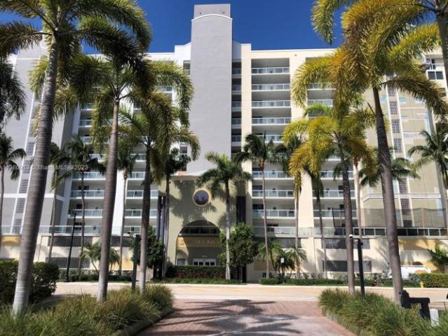 17050 Bay Rd W #807, Sunny Isles Beach, FL 33160