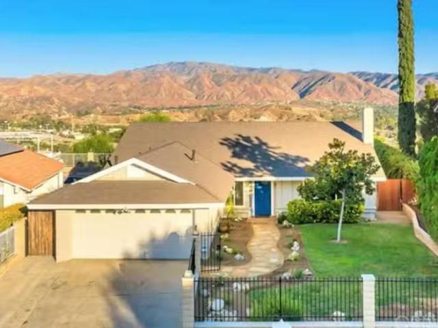 17050 Canvas St, Santa Clarita, CA 91387