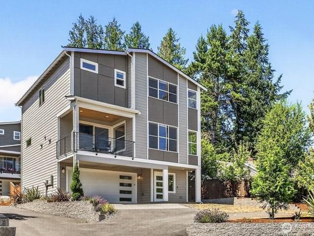 17051 8th Ave NE, Shoreline, WA 98155