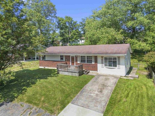 1705 Mary Ellen Dr, Flatwoods, KY 41139